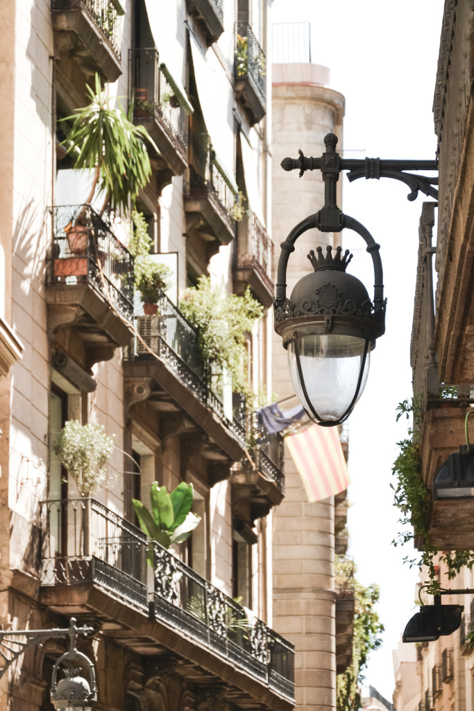 The Gothic Quarter, the old town of Barcelona | Epepa Travel Blog