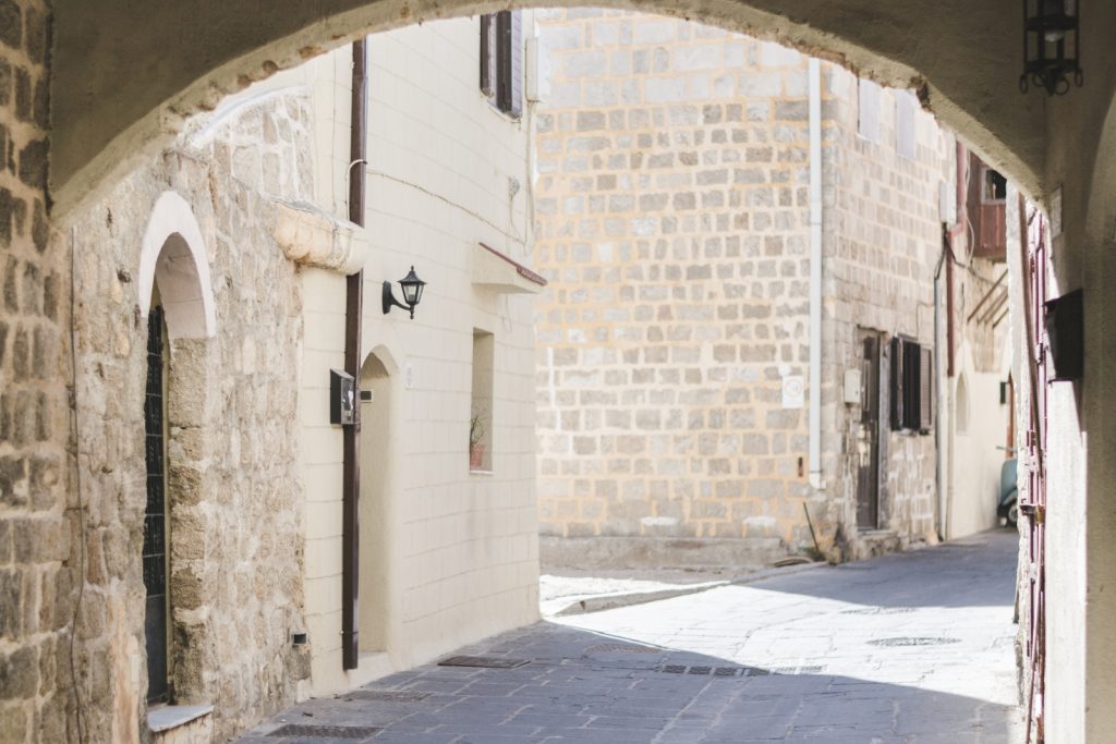 Wandering around the Old Town of Rhodes, Greece | Epepa Travel Blog
