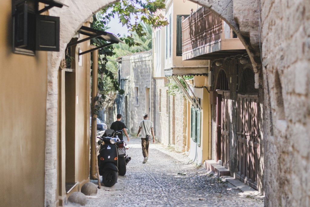 Wandering around the Old Town of Rhodes, Greece | Epepa Travel Blog